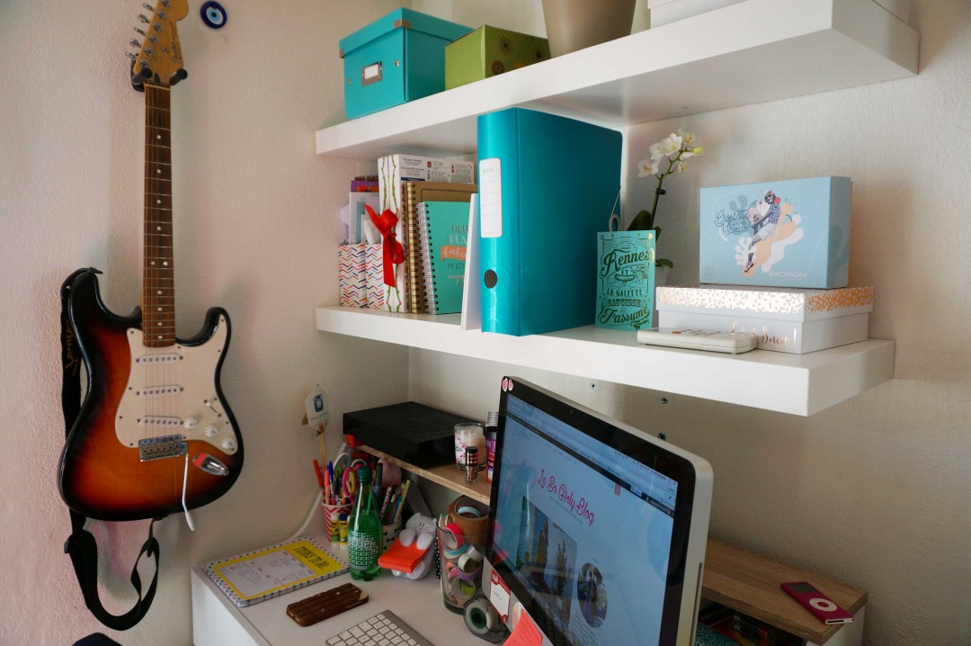 Deco // Un Coin Bureau Dans 35m2 - Le So Girly Blog