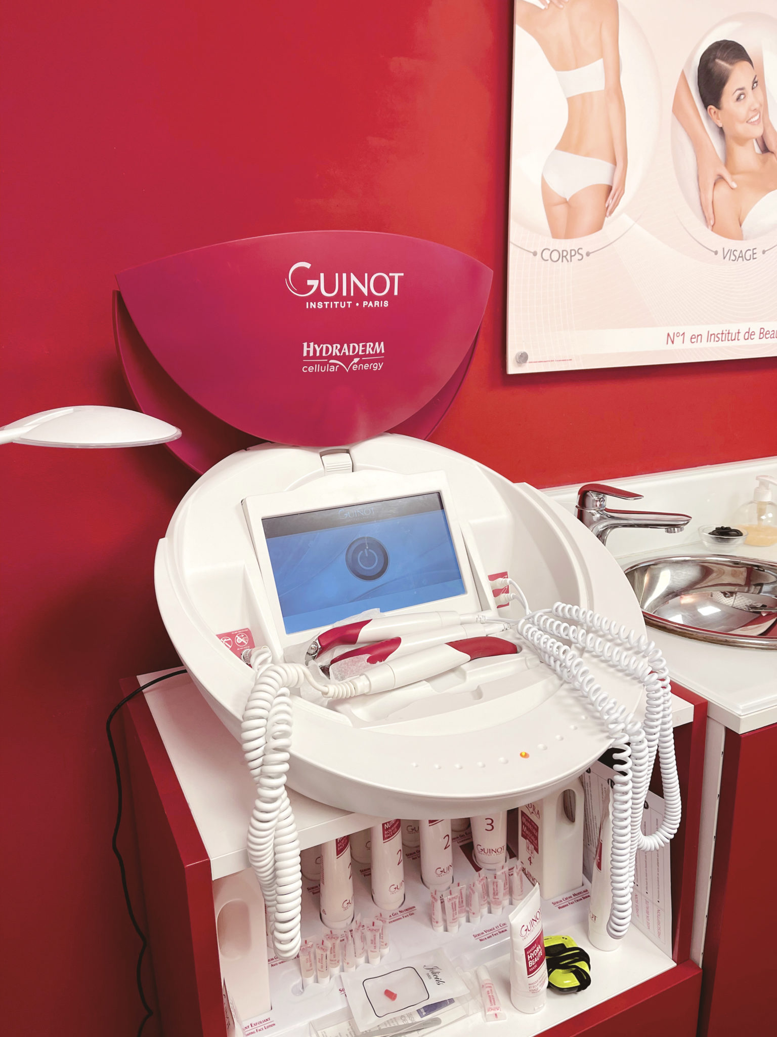 J'ai Testé Le Soin Hydradermie Chez GUINOT - Le So Girly Blog