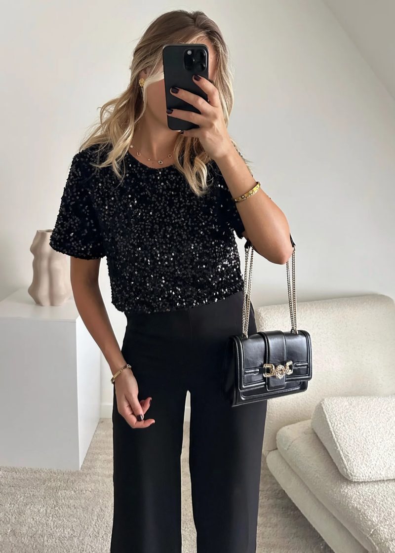 Une Tenue De Fête Facile à Porter Toute L'année